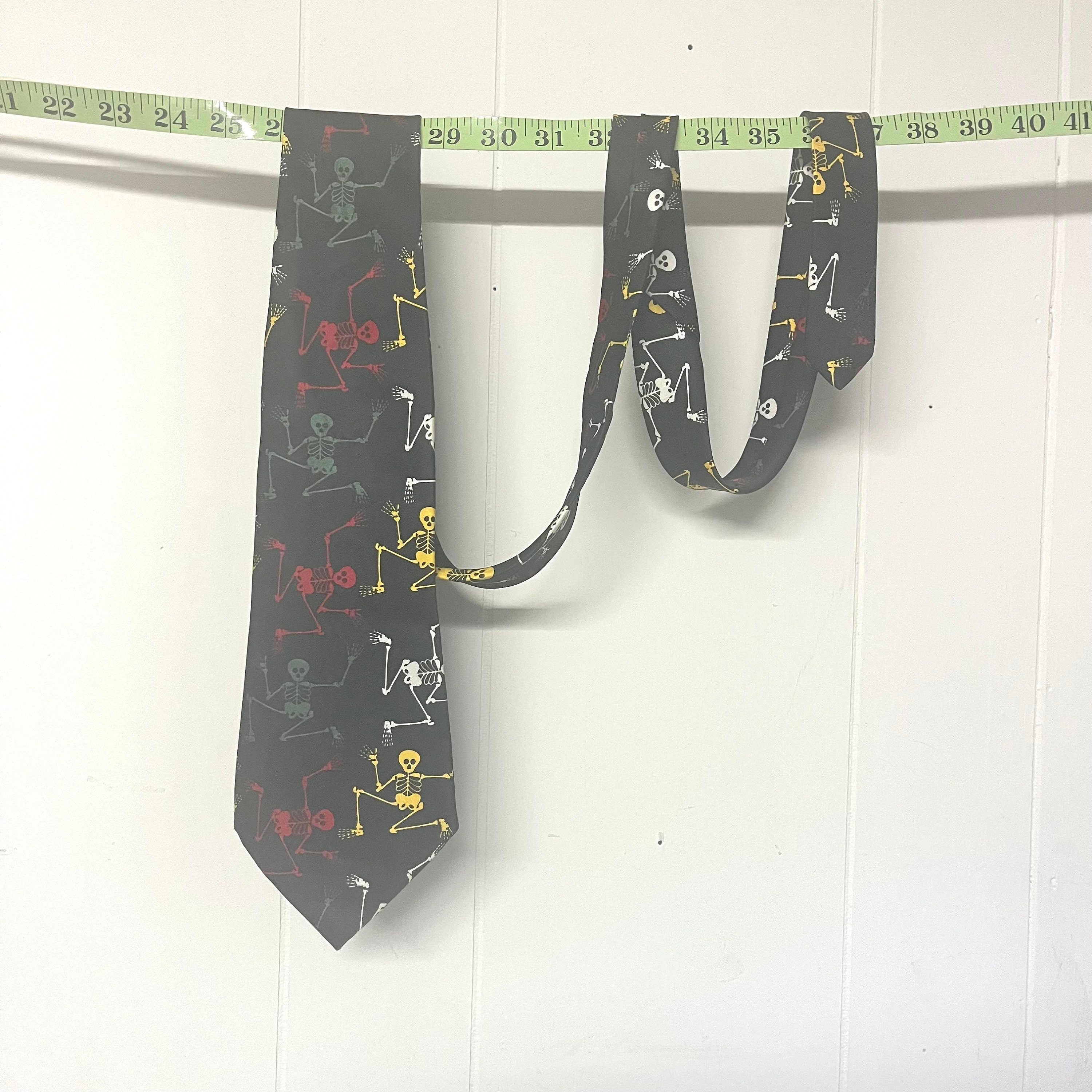 The Spooky Guy, Vintage 1990s Black Skeleton Necktie - A.rodgers ...