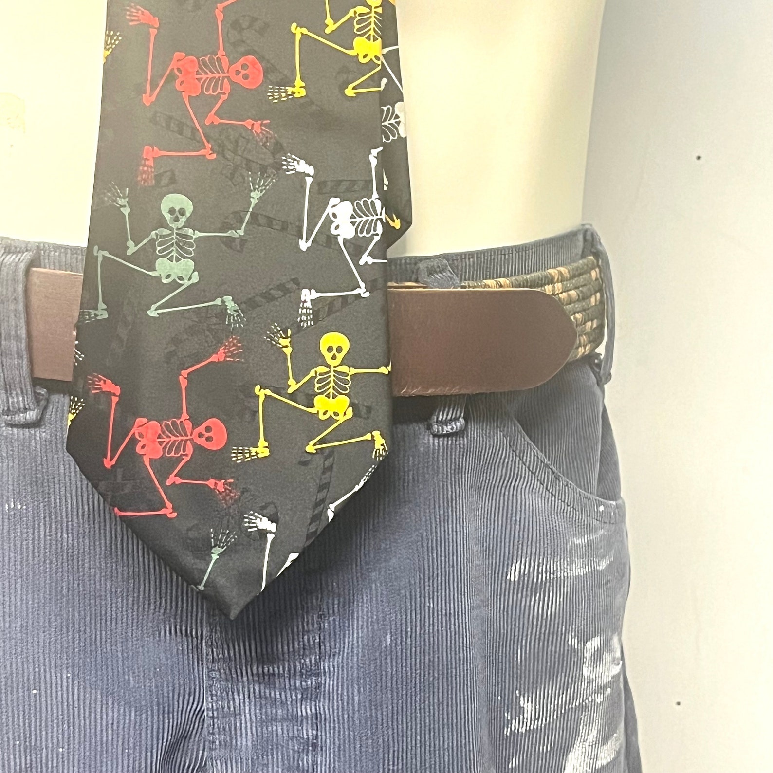 The Spooky Guy, Vintage 1990s Black Skeleton Necktie - A.rodgers ...