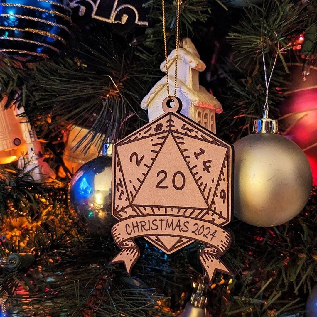 Personalized D20 Christmas Tree Holiday Ornament | Custom Family Game ...
