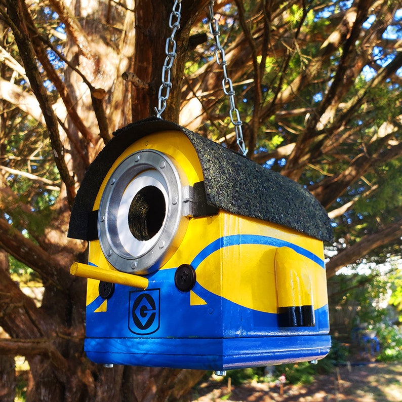 Minion Birdhouse Garden Gift | Minions Small Bird House, Outdoor Custom ...