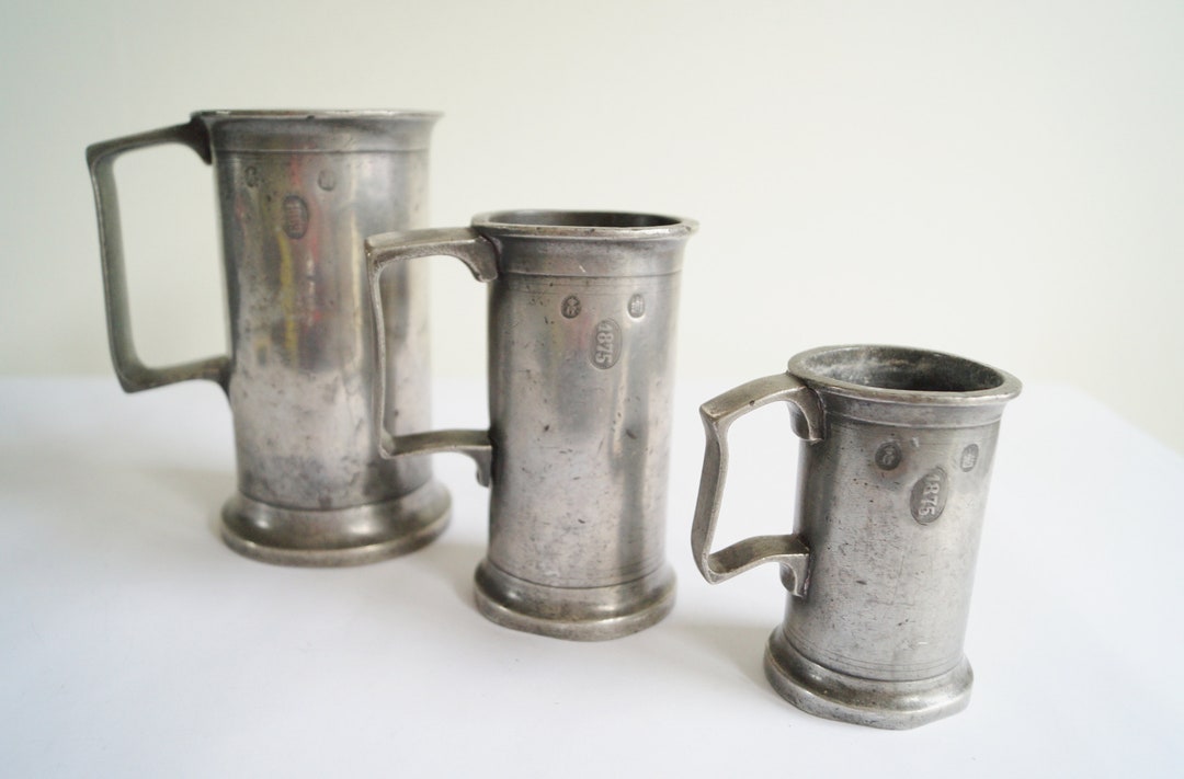 Old Measuring Jugs Measuring Cups Set of Measures Set of Three Liquid ...
