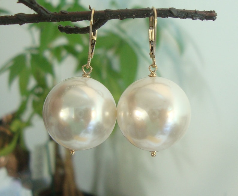 14K Gold Filled Elegant Big Round Drop Shell Pearl Earring | Etsy