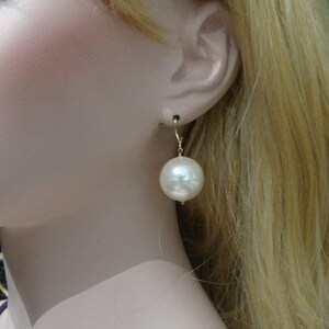 14K Gold Filled Elegant Big Round Drop Shell Pearl Earring, Lever Back ...