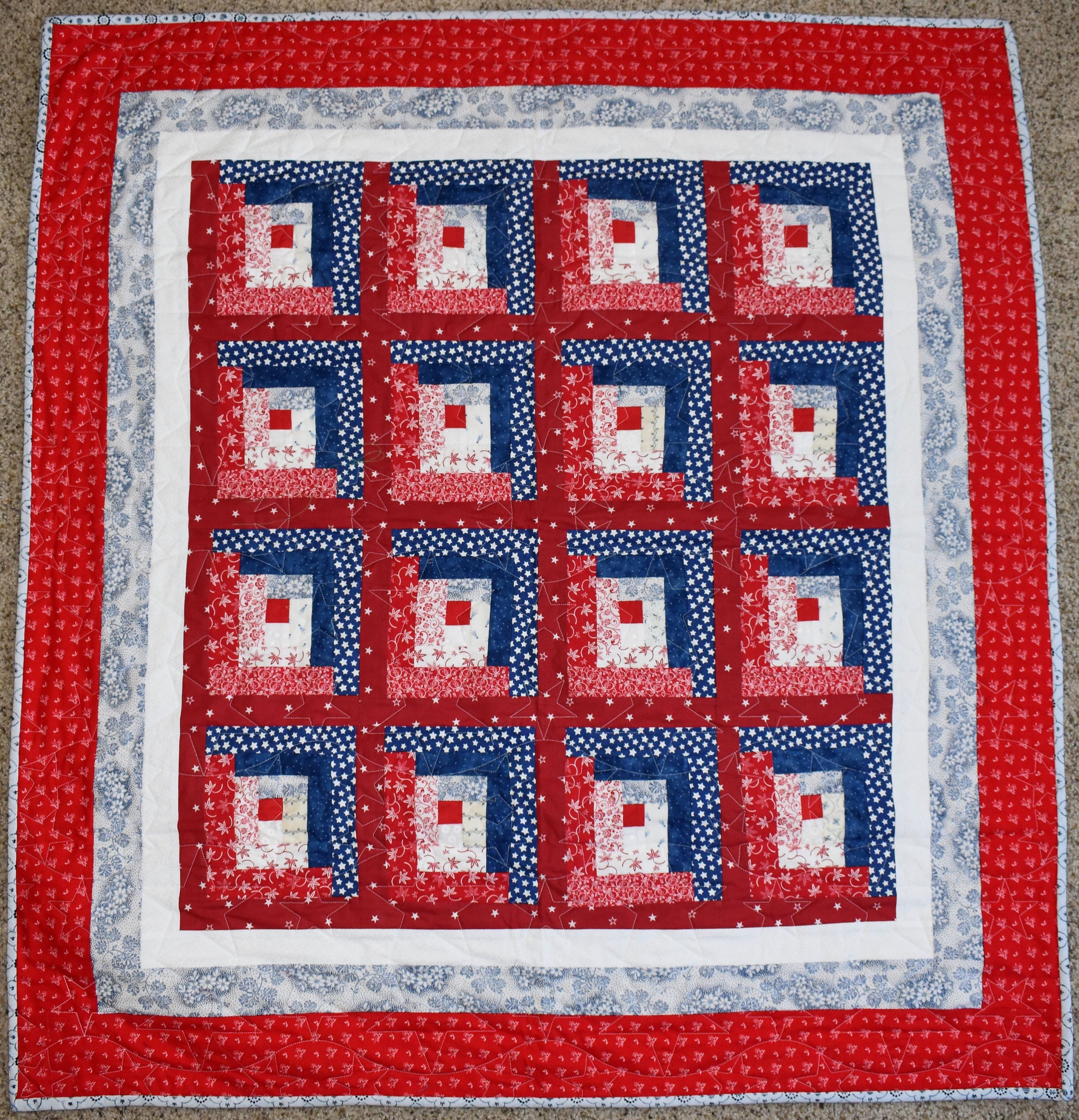 Log Cabin Design – LAP QUILT – Red White & Blue - Etsy