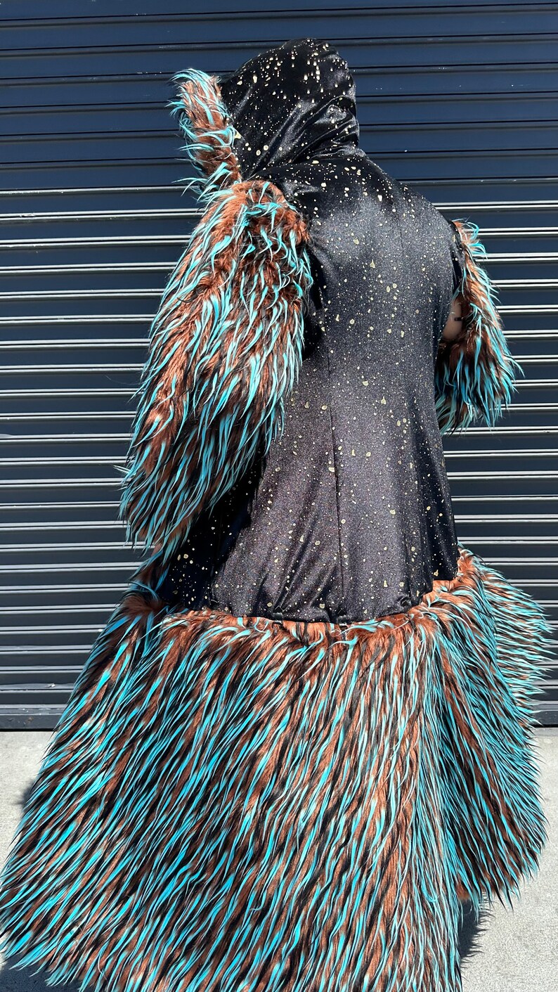MODULAR MAJESTY Coat | Customizable Length Sleeves | Reversible ...
