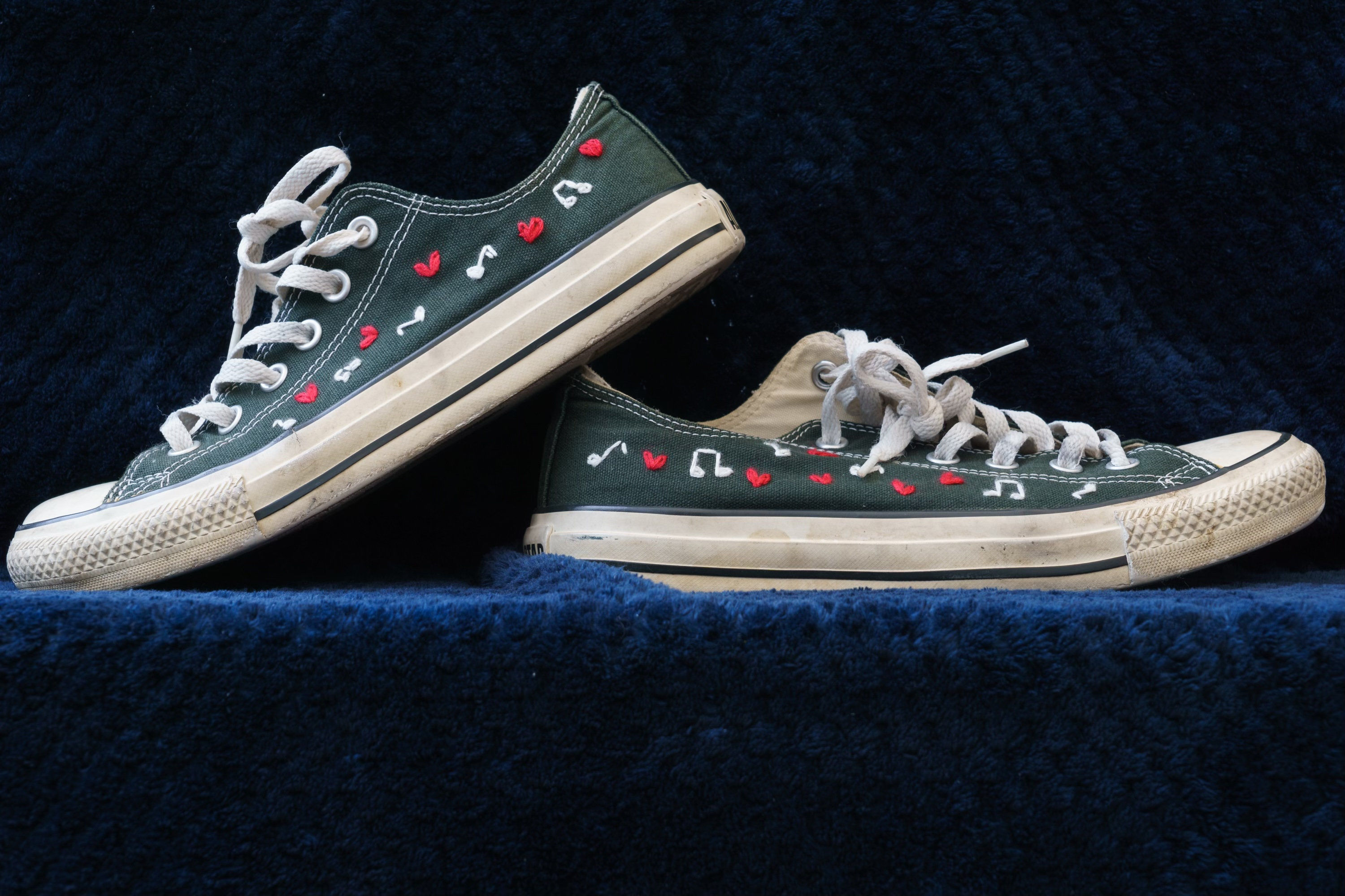 Custom Converse| Embroidered Shoes for Her| Music and Hearts Design ...