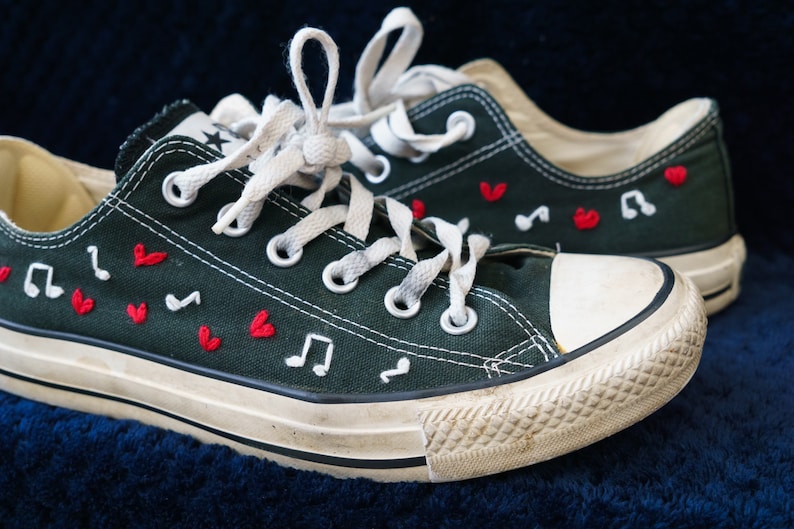 Custom Converse| Embroidered Shoes for Her| Music and Hearts Design ...