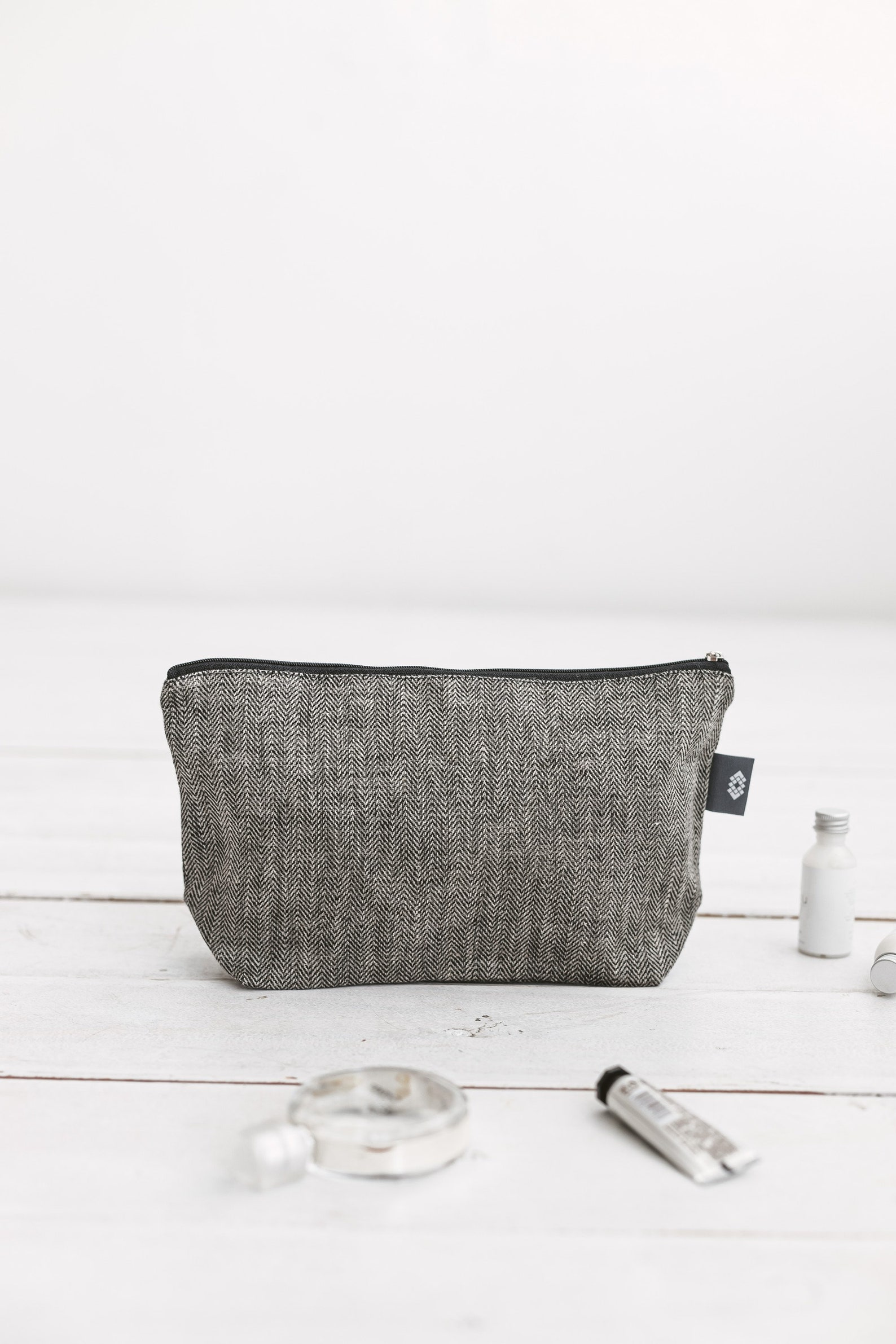 Large Grey Linen Cosmetic Bag for Travel Makeup Kit. Eco - Etsy