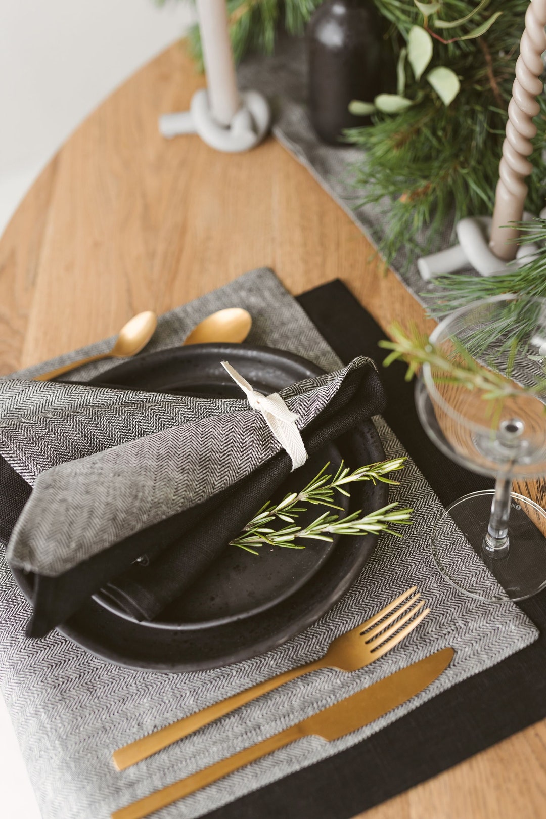 Modern Black Linen Napkins for Christmas, Holiday Dining. Dinner Cloth ...