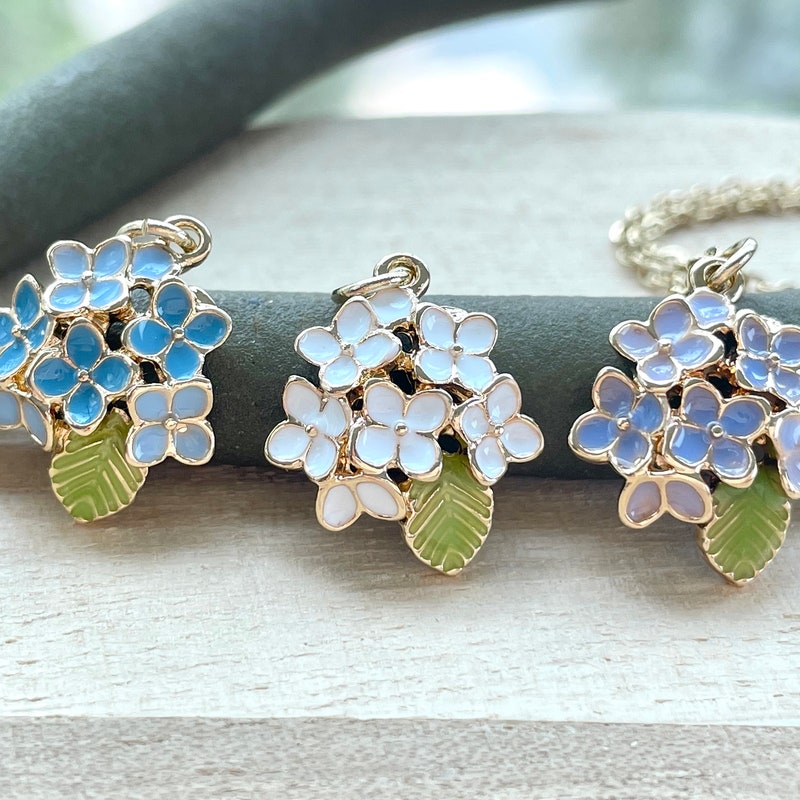 Hydrangea Necklace - Etsy