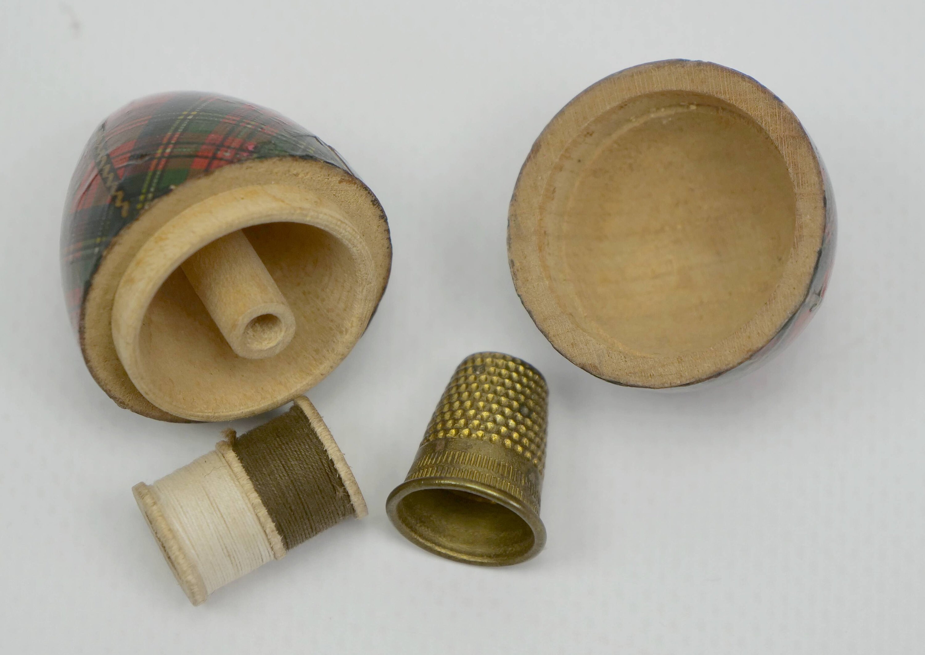 Rare Antique stuart Tartan Ware Mauchline Ware Egg Shaped Thimble and ...