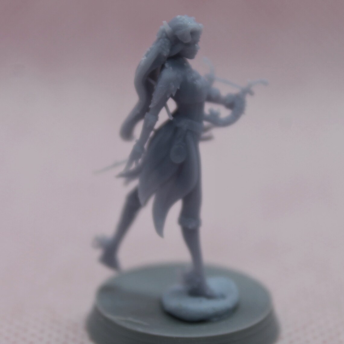 35 mm Elf Bard Miniature for Dungeons and DragonsTabletop | Etsy
