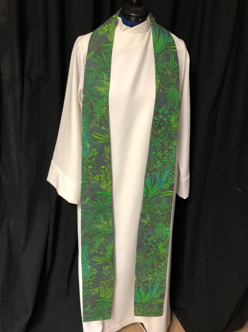 Lush Green Clergy Stole for Ordinary Time - Etsy