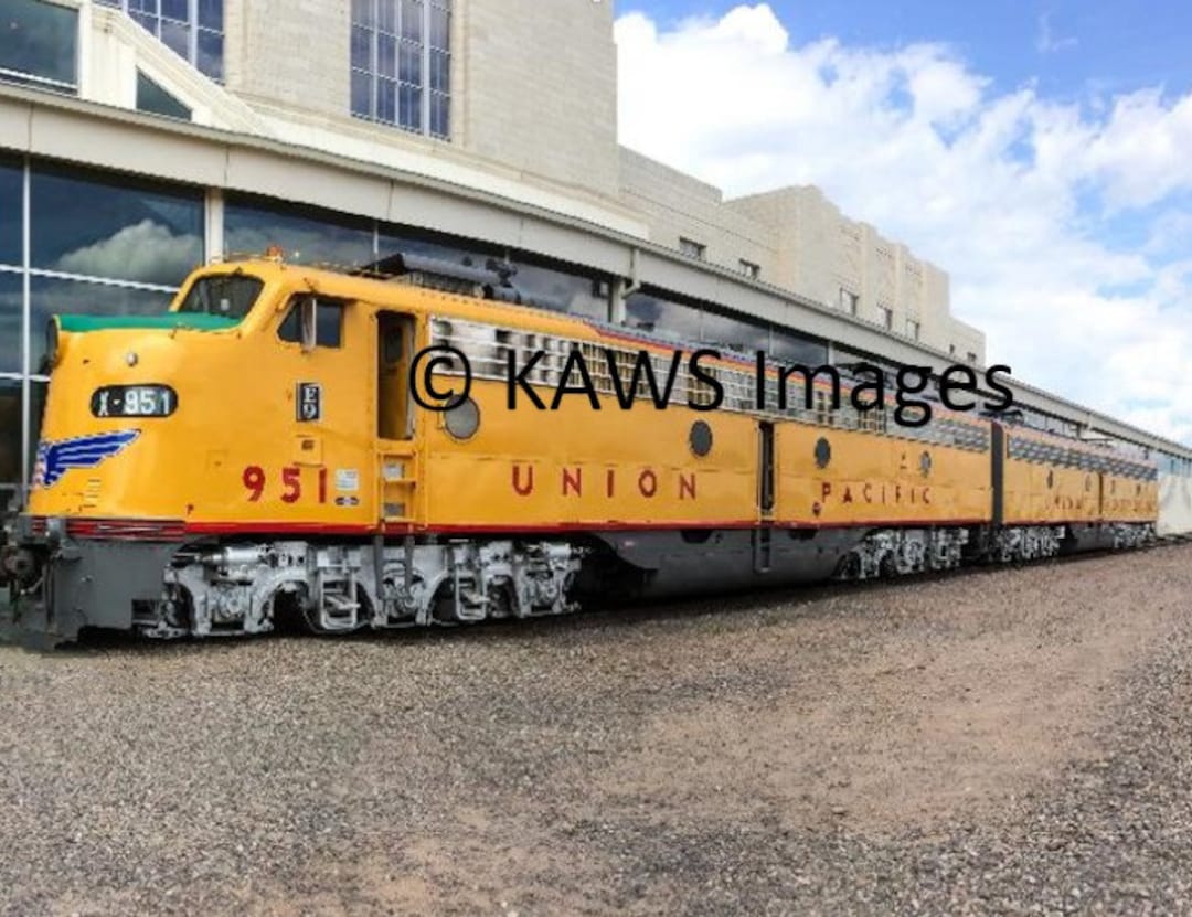 Train Photography, Union Pacific Engine #951 - Etsy