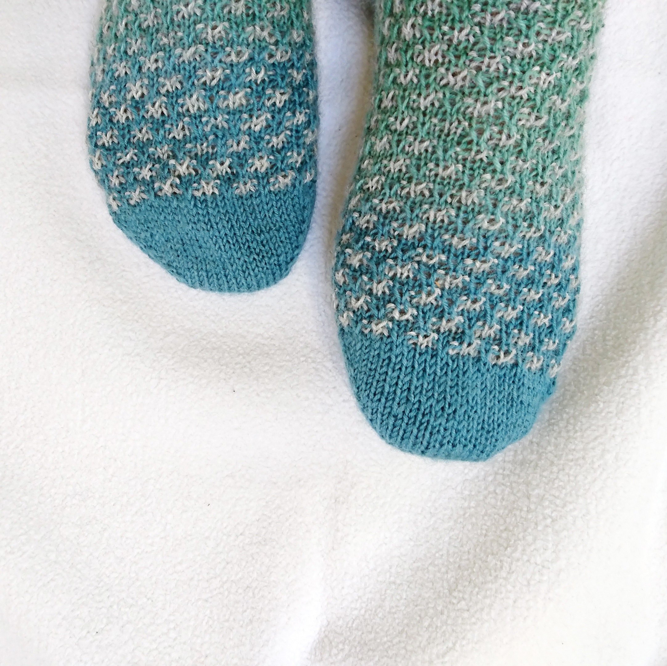 Easy Socks Knitting Pattern - LIZARD Socks - Fingering/4ply Sock Yarn ...