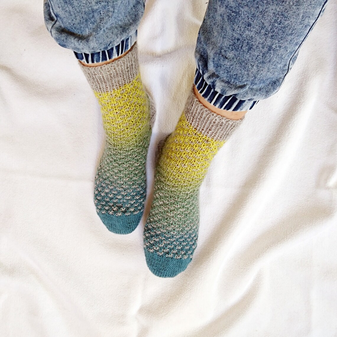 Easy Socks Knitting Pattern - LIZARD Socks - Fingering/4ply Sock Yarn ...