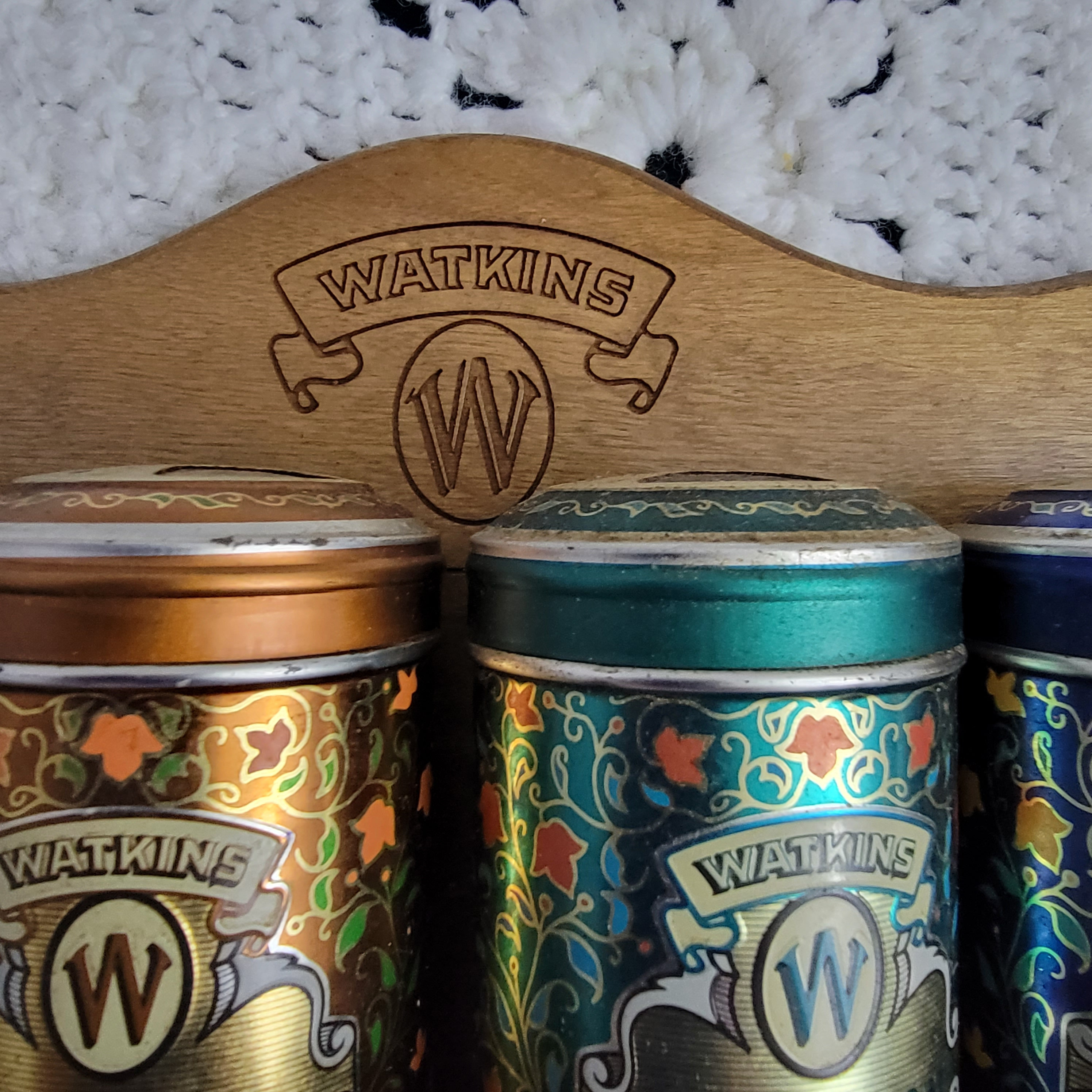 Watkins 1997 Spice Rack With Tin Containers - Etsy