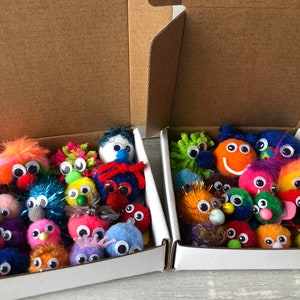 READING BUDDIES -box Filled W/ Critter Poms & Cute Poem Teacher ...