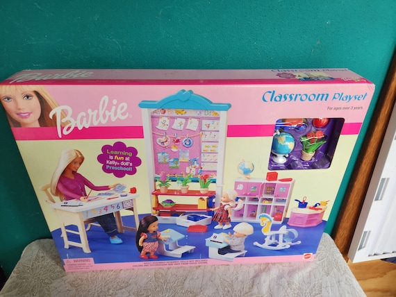 Mattel Classroom Vintage Learn and Play playset