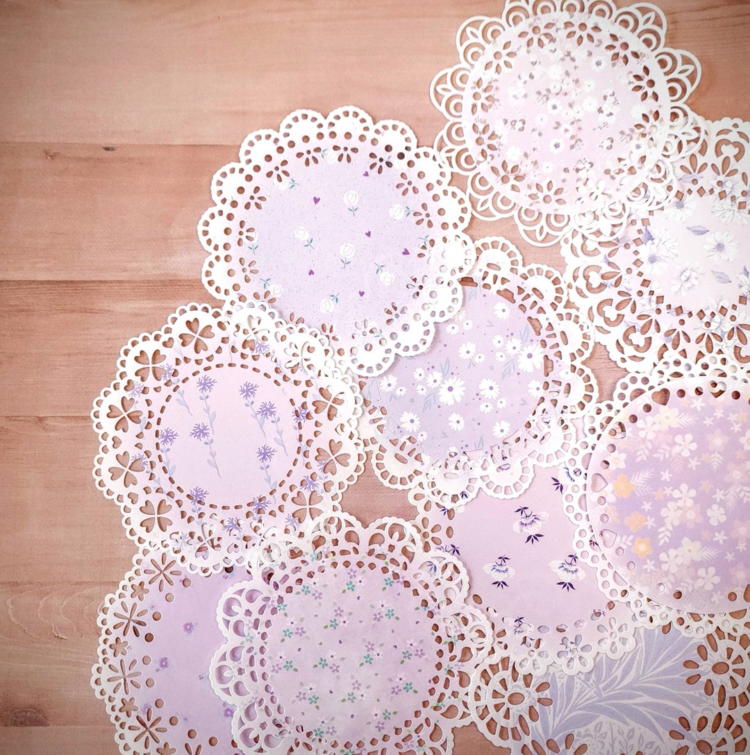 Round Paper Doilies With Floral Print in White and Pastel Purple Shades ...
