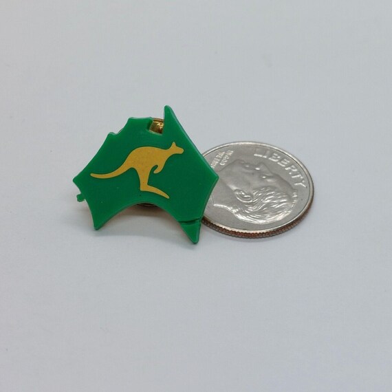 Australia Map Outline Kangaroo Pin Lapel Plastic Coll… - Gem