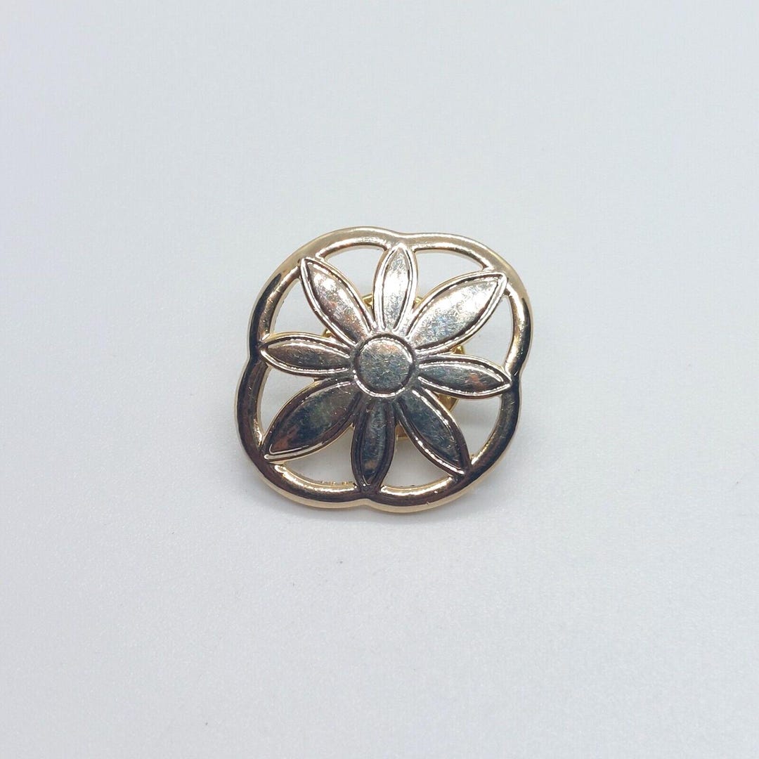 GIRL SCOUTS GSA Membership Pin Daisy Gold Tone Lapel Enamel Collectible ...
