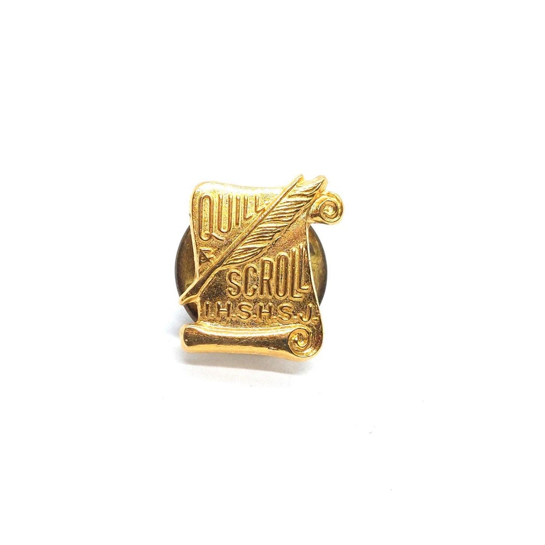 Quill Scroll Pin Vintage Honor Society Journalism IHSHSJ Collectors ...