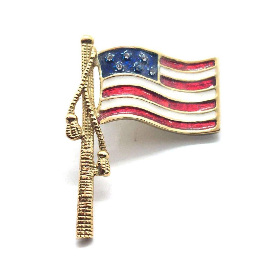 American Flag Rope Pole Enamel Lapel Pin Gold Tone Patriotic USA ...