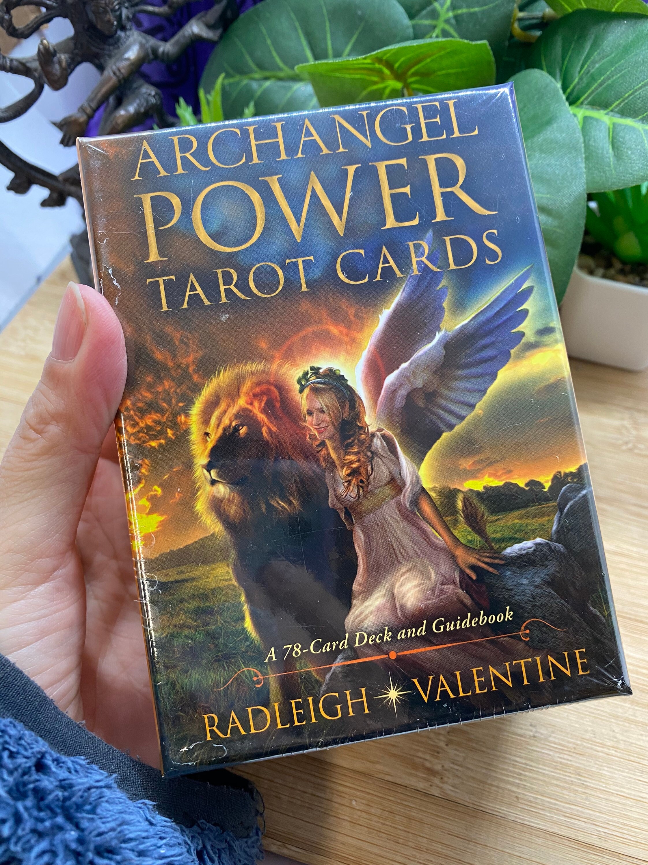 Archangel Power Tarot Cards: A 78-Card Deck and Guidebook