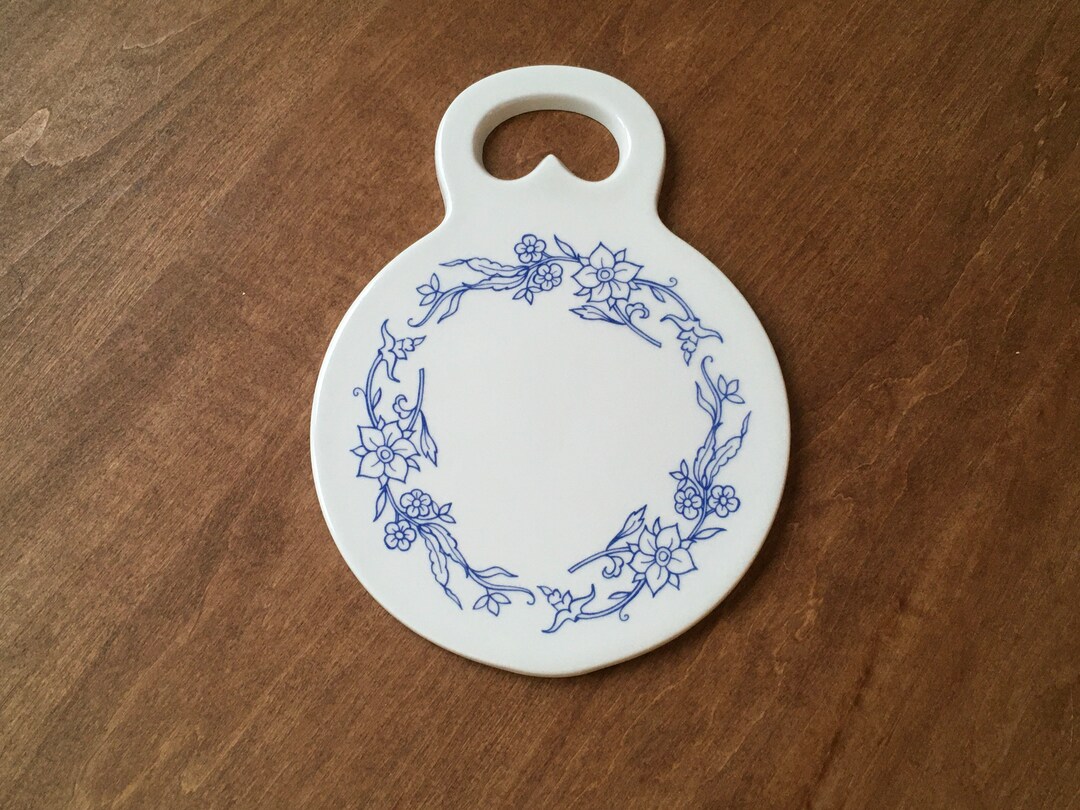 Sininen Keittiö Arabia Finland Chopping Board // Raija Uosikkinen ...