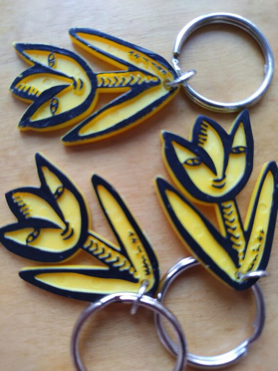 One 90s Ulrica Hydman Vallien Sweden key fob / Modern… - Gem
