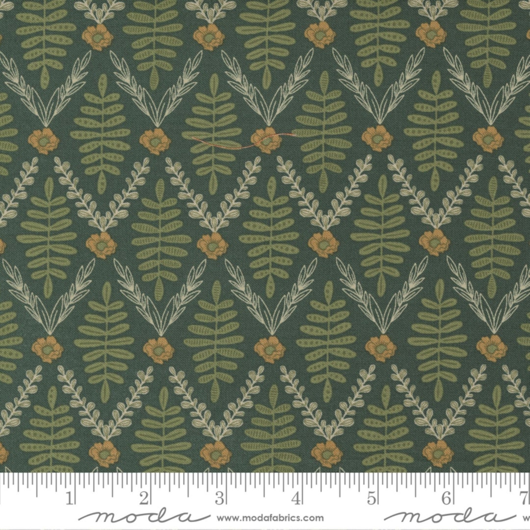 MODA Slow Stroll by Fancy That Designs No. 45543 25 Pine. Leaf on Green ...