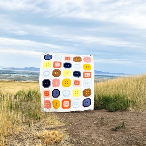 Buttoned up Quilt Pattern by Pen and Paper Designs. Large Throw Measures 65.5 X 77.5 Inch Quilt ...