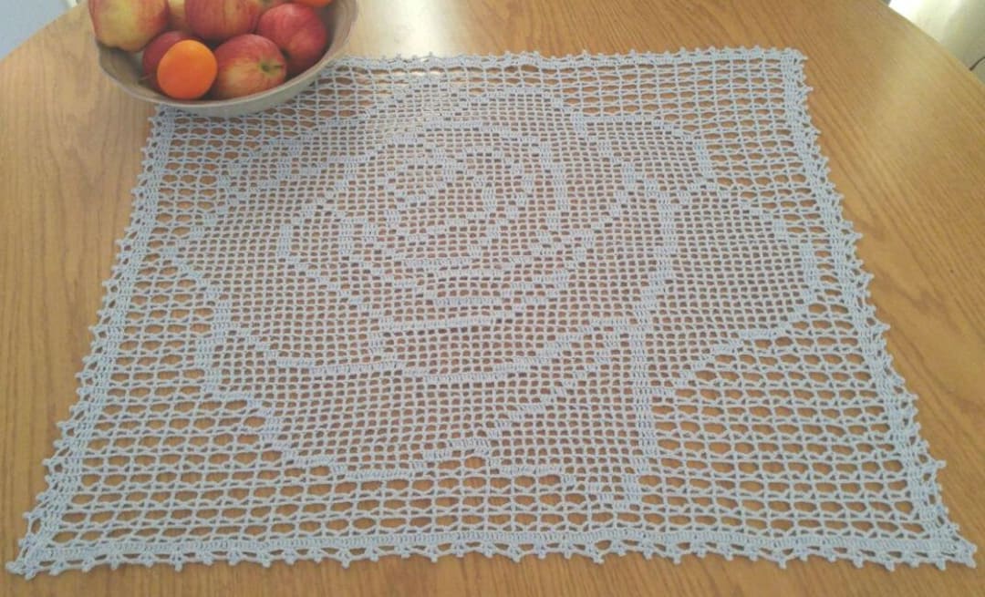 Rose Filet Crochet Table Topper Pattern - Etsy