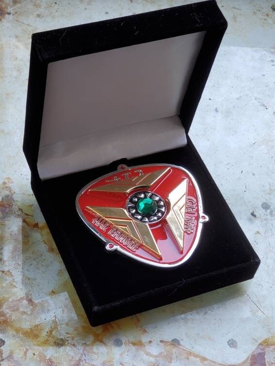 Time Traveler Quantum Fire Red Badge Metal Prop Concept Time Ranger ...