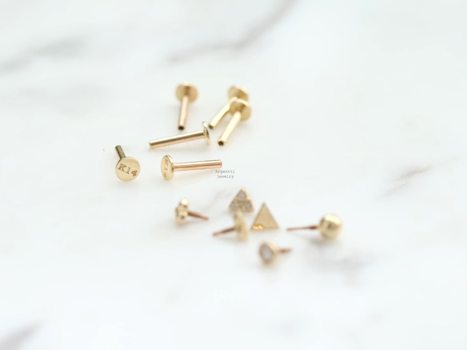 Super Tiny 18 Gauge Flat Back Labret Internally Threaded,delicate Gold ...
