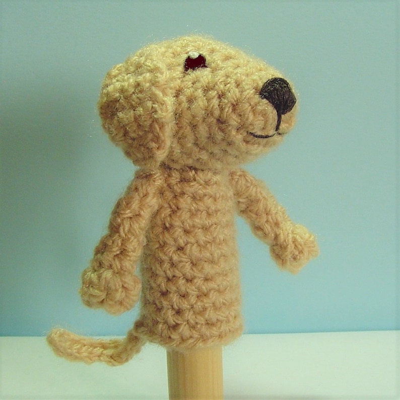 Labrador Puppy Finger Puppet Crochet PATTERN - Etsy Denmark