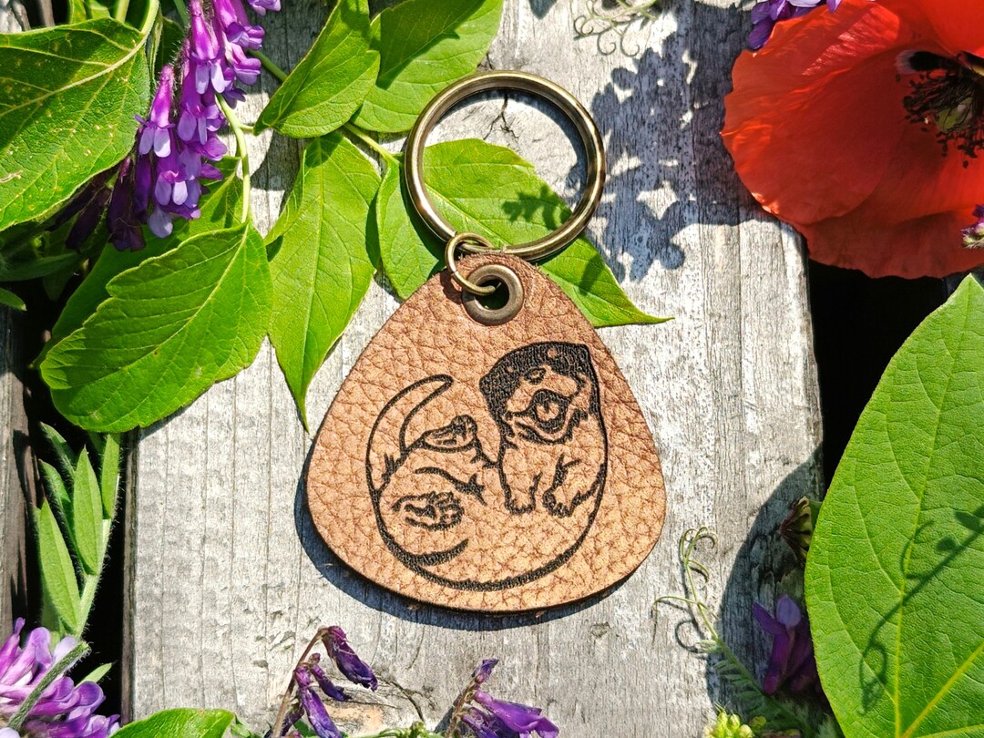 Cute Otter Keychain, Sea Otter Leather Keyring, Option to Personalise ...
