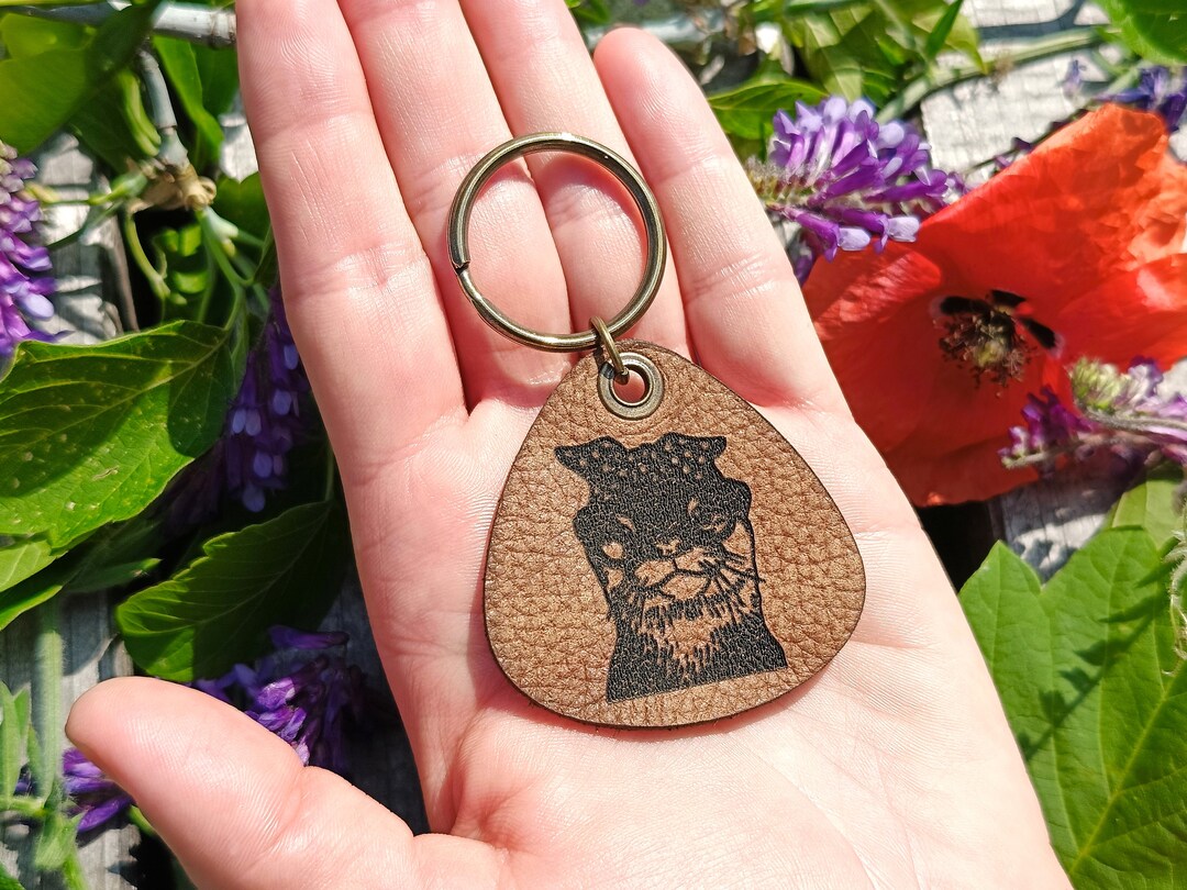 Cute Otter Keychain, Sea Otter Leather Keyring, Option to Personalise ...