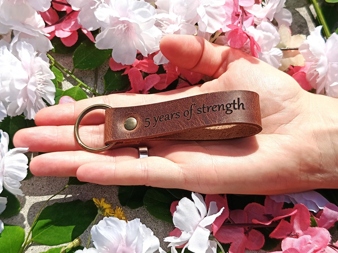 5 Years of Strength Keychain, 28 COLORS Premium Leather Keyring ...