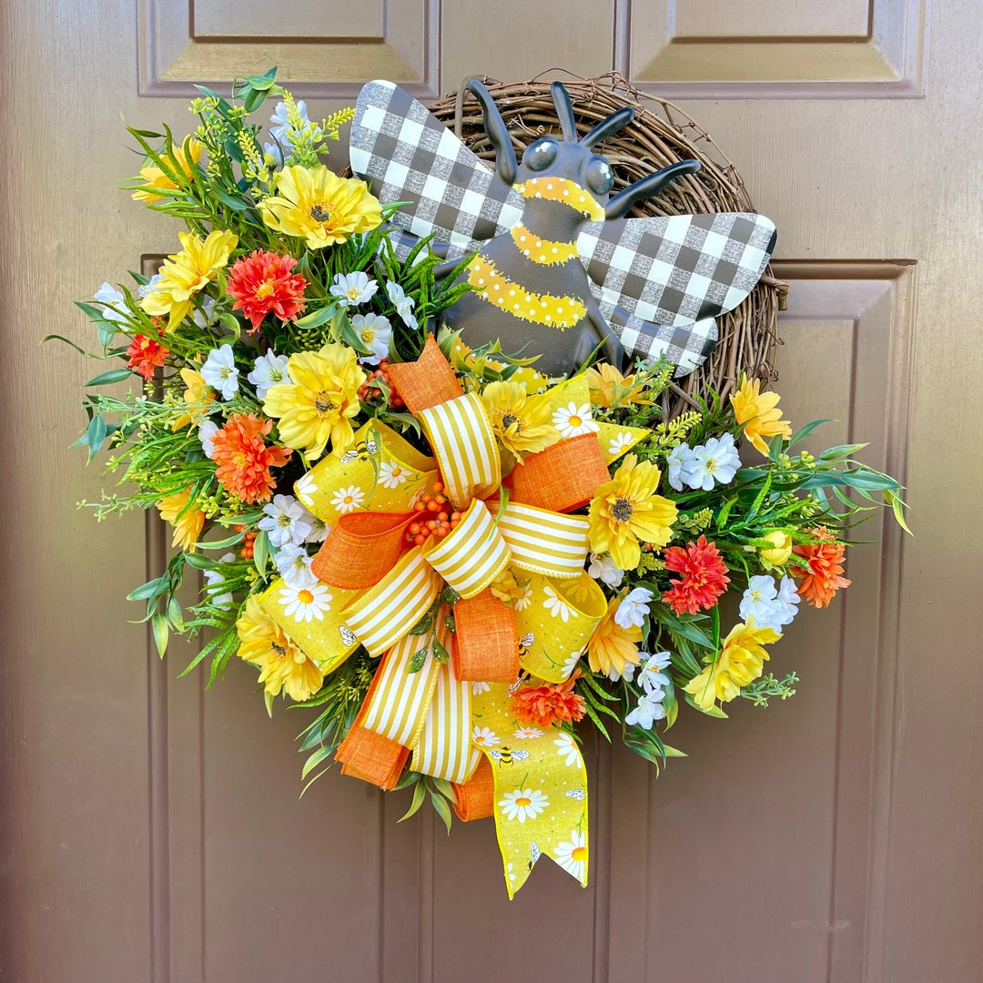Bee Wreath for Front Door, Bee Wreath, Bumblebee Wreath, Spring/summer ...