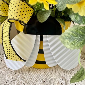 Sunflower and Geraniums in Bumblebee Planter, Ladybug Wall Planter ...