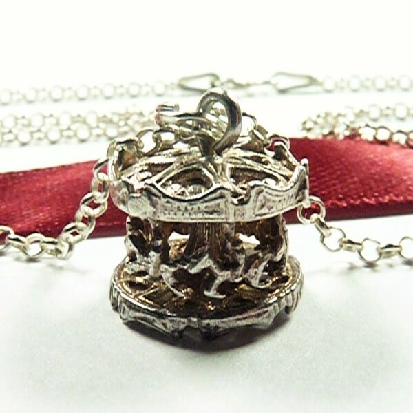 Carousel Necklace - Etsy