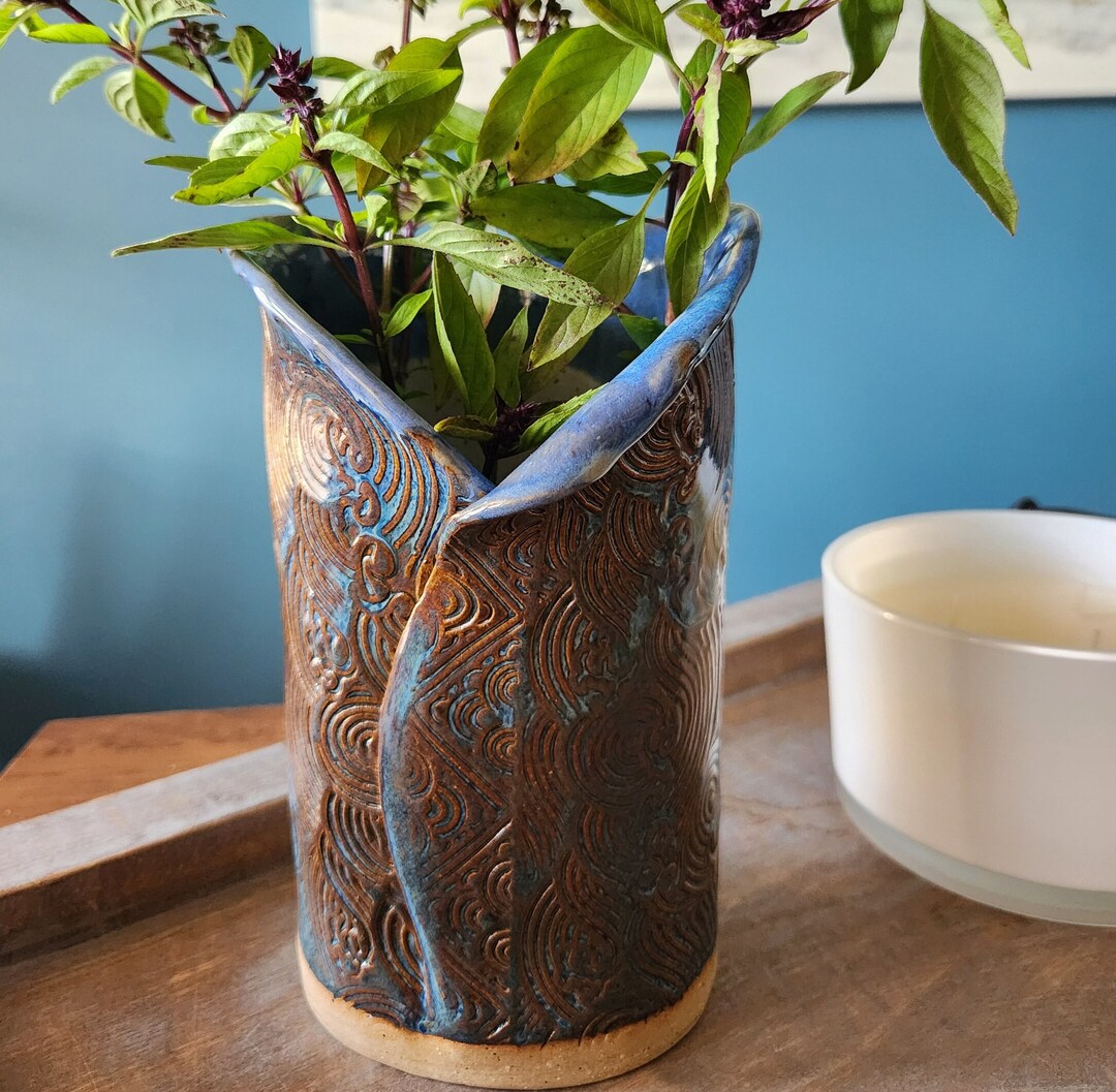 Ceramic Wrap Vase 7.5 Inch, Wave Pattern Flower Vase, Valentines ...