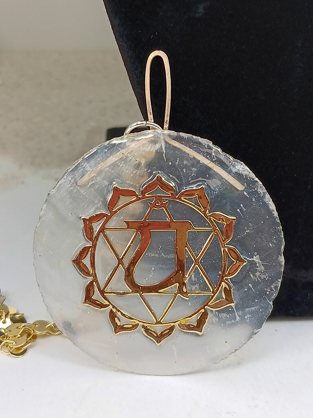 Heart Chakra - Capiz Shells Amulet - Etsy