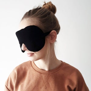 Best Everyday Eye Pillow - Black Eye Mask - Unisex Sleeping Mask ...