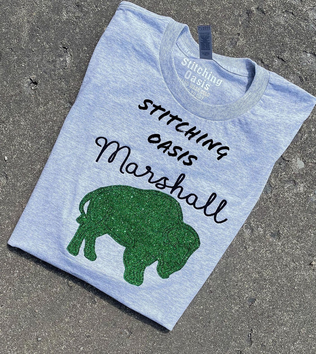 Marshall University Buffalo Glitter Applique Tee, Marshall Thundering ...