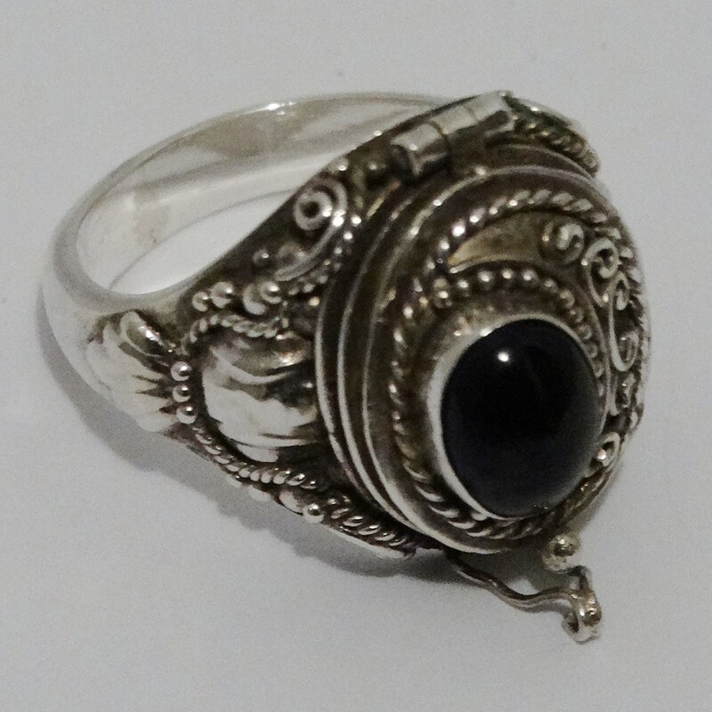 Poison Ring - Etsy