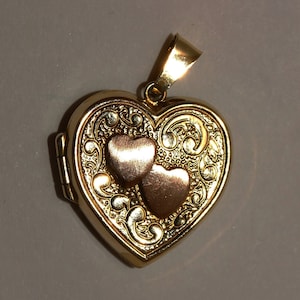 10k Gold Double Heart Locket Pendant. - Etsy