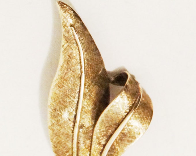 Solid 14k Yellow Gold Leaf Pin/brooch - Etsy